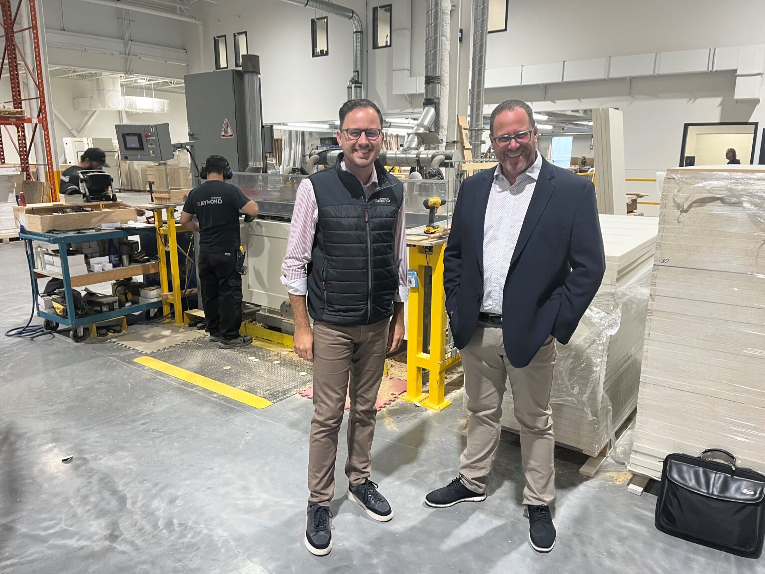 Boiseries Raymond investit près de 1,5M $ dans une nouvelle usine à ...